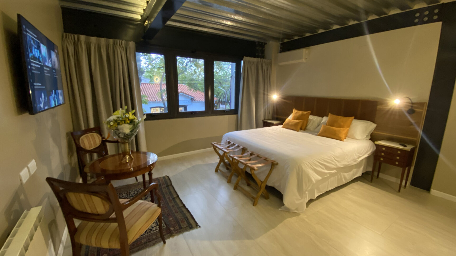 Recorré la calidez urbana e industrial de Rufino Petit Hotel - Mundo ...